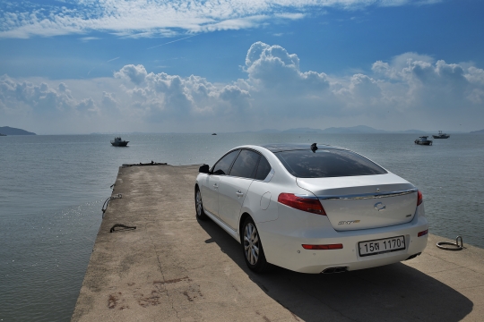 르노삼성차, 도넛 LPG탱크 탑재한 SM7 LPe 돌풍